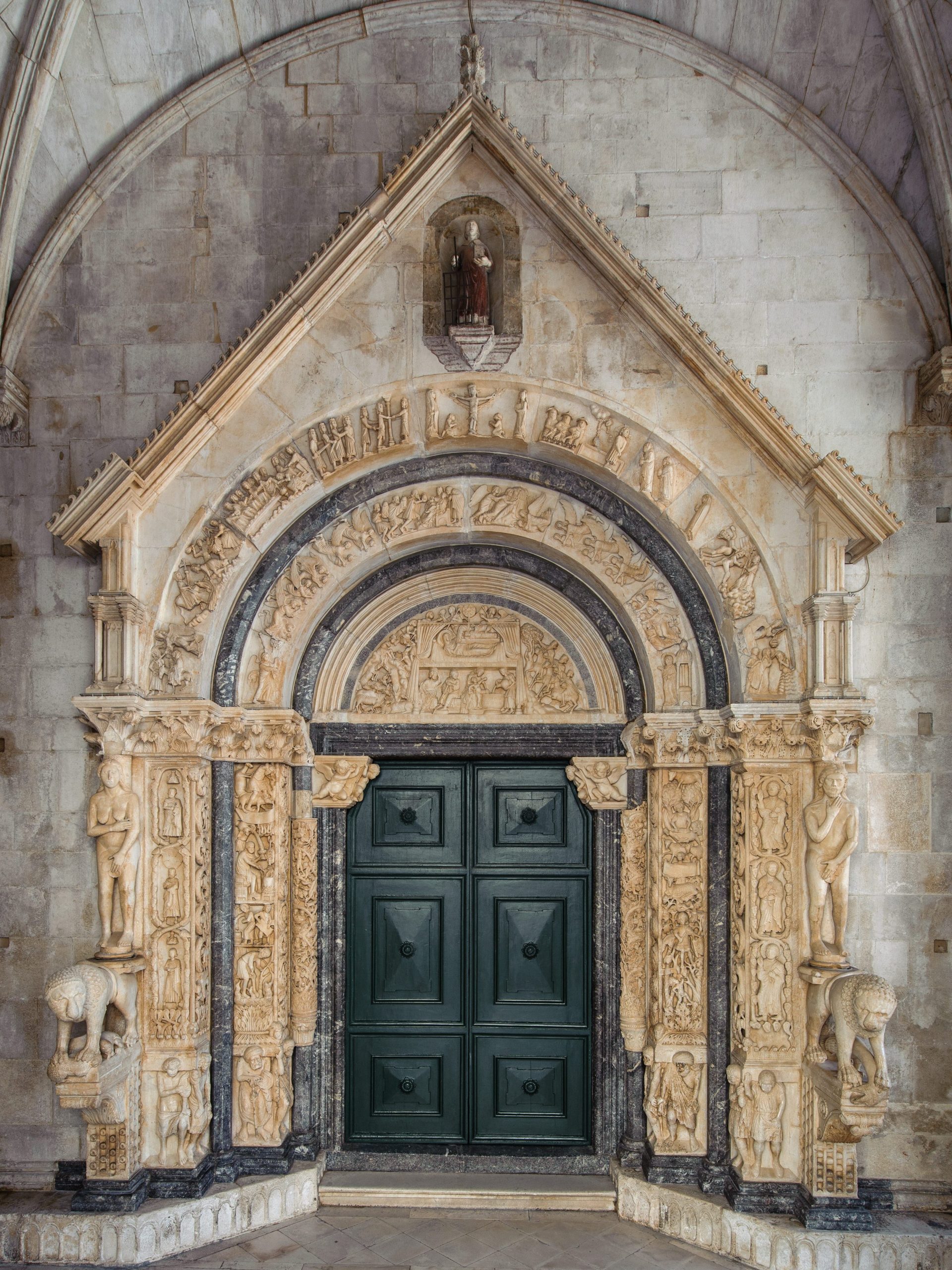 St. Lawrence Cathedral throughout history - Tourist Board Trogir